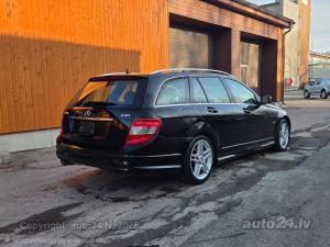 Black Mercedes-Benz C-Class 2008 in Tallinn, with an engine capacity of 0.00 L and mileage of 435 thousand km for 3999 €, photo 3 on AUTOMOTO.COM.LV