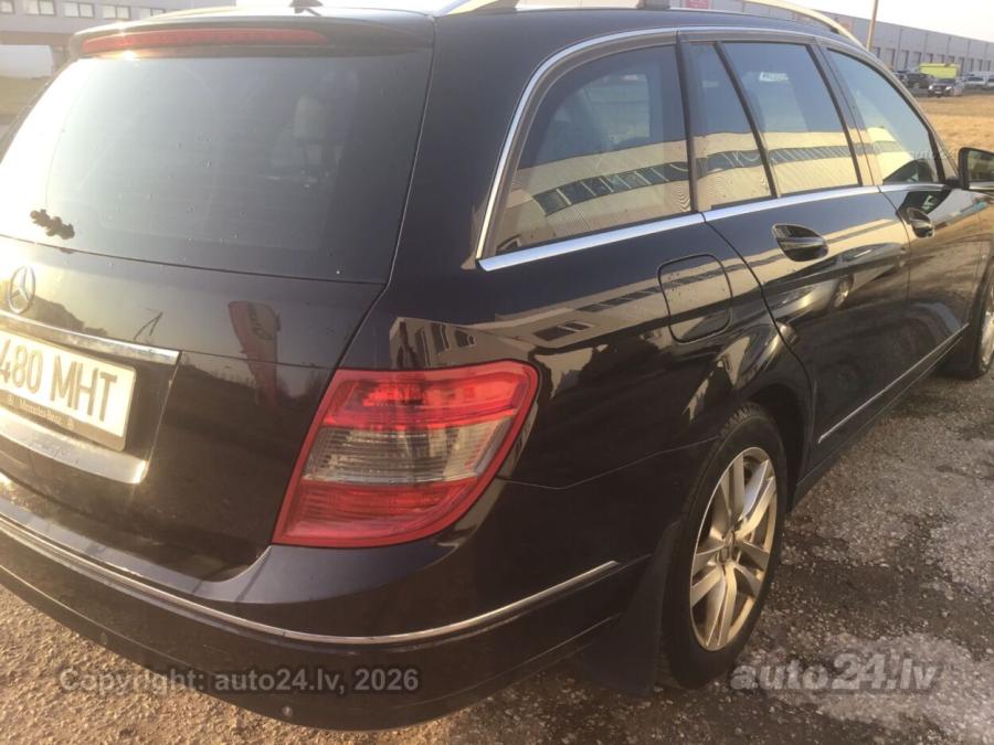 Black Mercedes-Benz C-Class 2008 in Tartu, with an engine capacity of 2.10 L and mileage of 0 thousand km for 4250 €, photo 4 on AUTOMOTO.COM.LV