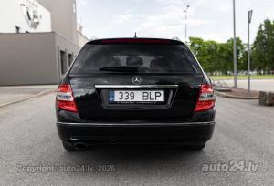 Black Mercedes-Benz C-Class 2008 in Tallinn, with an engine capacity of 2.10 L and mileage of 466 thousand km for 3390 €, photo 6 on AUTOMOTO.COM.LV