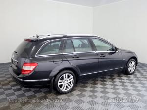 Black Mercedes-Benz C-Class 2008 in Tallinn, with an engine capacity of 2.10 L and mileage of 487 thousand km for 1199 €, photo 4 on AUTOMOTO.COM.LV
