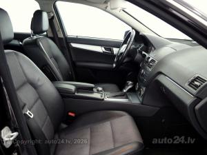 Black Mercedes-Benz C-Class 2008 in Tallinn, with an engine capacity of 2.10 L and mileage of 487 thousand km for 1199 €, photo 7 on AUTOMOTO.COM.LV