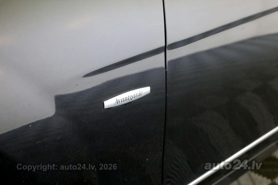 Black Mercedes-Benz C-Class 2008 in Tallinn, with an engine capacity of 2.10 L and mileage of 487 thousand km for 1199 €, photo 10 on AUTOMOTO.COM.LV