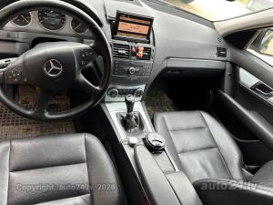 Melns Mercedes-Benz C-Class 2008 Tallina, ar dzinēja tilpumu 2.10 L un nobraukumu 0 tūkst. km par 3000 €, foto 6 vietnē AUTOMOTO.COM.LV