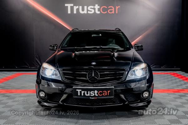 Melns Mercedes-Benz C-Class 2009 Pērnava, ar dzinēja tilpumu 6.20 L un nobraukumu 205 tūkst. km par 20999 €, foto 2 vietnē AUTOMOTO.COM.LV