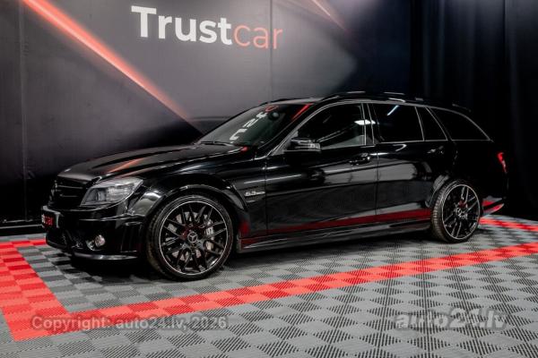 Melns Mercedes-Benz C-Class 2009 Pērnava, ar dzinēja tilpumu 6.20 L un nobraukumu 205 tūkst. km par 20999 €, foto 5 vietnē AUTOMOTO.COM.LV