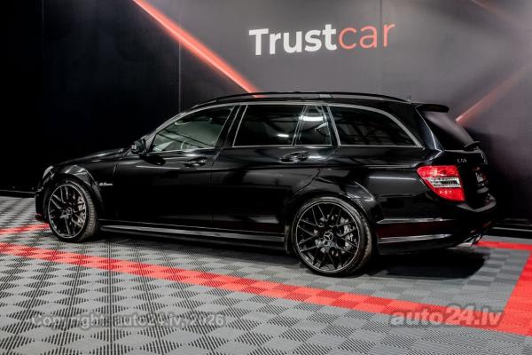 Melns Mercedes-Benz C-Class 2009 Pērnava, ar dzinēja tilpumu 6.20 L un nobraukumu 205 tūkst. km par 20999 €, foto 10 vietnē AUTOMOTO.COM.LV