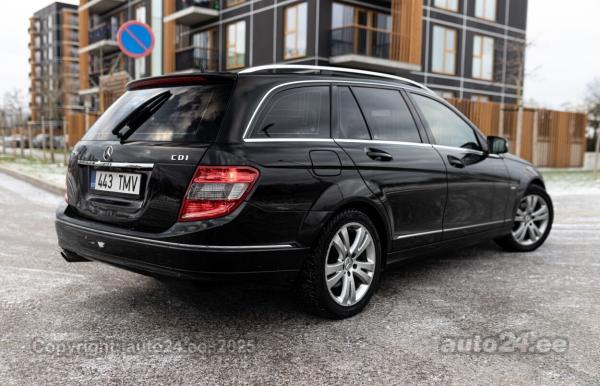 Black Mercedes-Benz C-Class 2009 in Tallinn, with an engine capacity of 2.10 L and mileage of 0 thousand km for 2998 €, photo 6 on AUTOMOTO.COM.LV