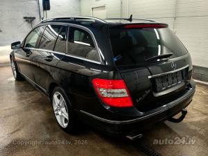 Black Mercedes-Benz C-Class 2009 in Viljandi, with an engine capacity of 2.10 L and mileage of 238 thousand km for 5990 €, photo 17 on AUTOMOTO.COM.LV