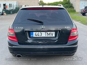 Melns Mercedes-Benz C-Class 2009 Narva, ar dzinēja tilpumu 2.10 L un nobraukumu 544 tūkst. km par 1999 €, foto 8 vietnē AUTOMOTO.COM.LV