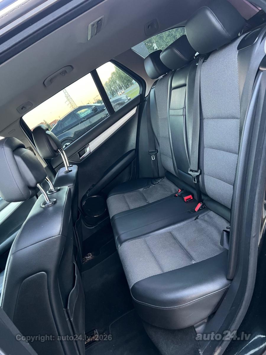 Melns Mercedes-Benz C-Class 2009 Narva, ar dzinēja tilpumu 2.10 L un nobraukumu 544 tūkst. km par 1999 €, foto 15 vietnē AUTOMOTO.COM.LV