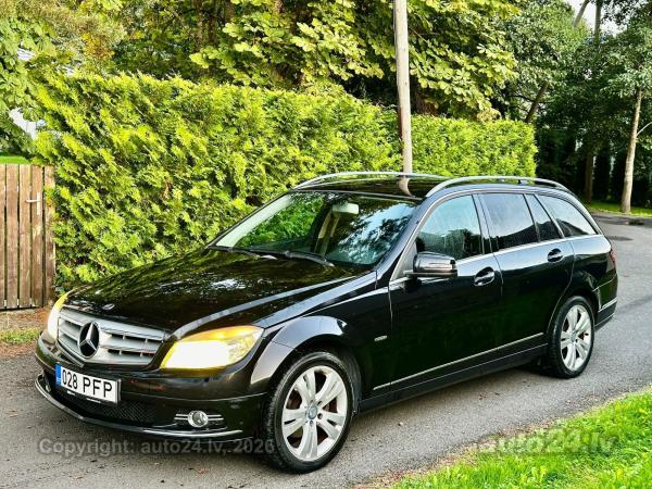 Melns Mercedes-Benz C-Class 2009 Tallina, ar dzinēja tilpumu 2.10 L un nobraukumu 348 tūkst. km par 3899 €, foto 1 vietnē AUTOMOTO.COM.LV