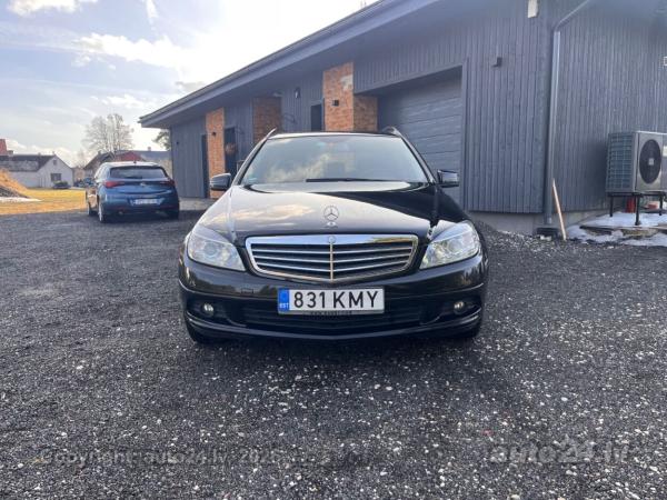 Black Mercedes-Benz C-Class 2010 in Tallinn, with an engine capacity of 2.10 L and mileage of 372 thousand km for 1999 €, photo 2 on AUTOMOTO.COM.LV