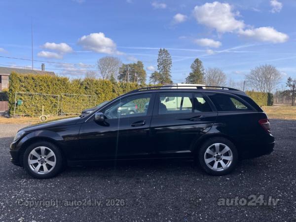 Black Mercedes-Benz C-Class 2010 in Tallinn, with an engine capacity of 2.10 L and mileage of 372 thousand km for 1999 €, photo 4 on AUTOMOTO.COM.LV