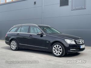 Melns Mercedes-Benz C-Class 2010 Tallina, ar dzinēja tilpumu 2.10 L un nobraukumu 333 tūkst. km par 4499 €, foto  vietnē AUTOMOTO.COM.LV