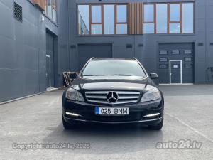 Melns Mercedes-Benz C-Class 2010 Tallina, ar dzinēja tilpumu 2.10 L un nobraukumu 333 tūkst. km par 4499 €, foto 7 vietnē AUTOMOTO.COM.LV