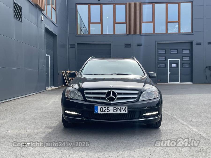 Melns Mercedes-Benz C-Class 2010 Tallina, ar dzinēja tilpumu 2.10 L un nobraukumu 333 tūkst. km par 4499 €, foto 7 vietnē AUTOMOTO.COM.LV