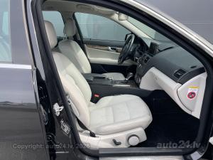 Melns Mercedes-Benz C-Class 2010 Tallina, ar dzinēja tilpumu 2.10 L un nobraukumu 333 tūkst. km par 4499 €, foto 9 vietnē AUTOMOTO.COM.LV