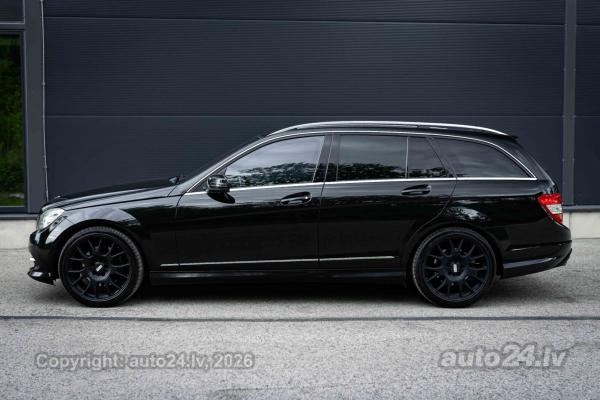 Melns Mercedes-Benz C-Class 2010 Tallina, ar dzinēja tilpumu 3.00 L un nobraukumu 330 tūkst. km par 8500 €, foto 6 vietnē AUTOMOTO.COM.LV