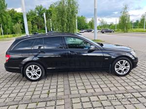 Melns Mercedes-Benz C-Class 2010 Tartu, ar dzinēja tilpumu 2.10 L un nobraukumu 336 tūkst. km par 6399 €, foto 10 vietnē AUTOMOTO.COM.LV