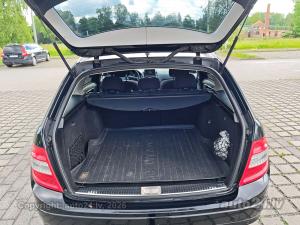 Melns Mercedes-Benz C-Class 2010 Tartu, ar dzinēja tilpumu 2.10 L un nobraukumu 336 tūkst. km par 6399 €, foto 13 vietnē AUTOMOTO.COM.LV