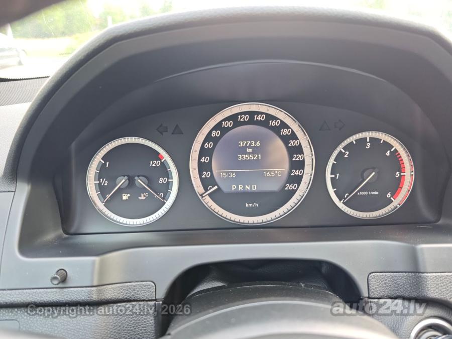 Melns Mercedes-Benz C-Class 2010 Tartu, ar dzinēja tilpumu 2.10 L un nobraukumu 336 tūkst. km par 6399 €, foto 25 vietnē AUTOMOTO.COM.LV
