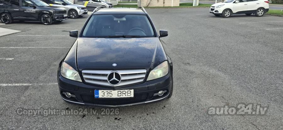 Melns Mercedes-Benz C-Class 2010 Tallina, ar dzinēja tilpumu 2.10 L un nobraukumu 420 tūkst. km par 4500 €, foto 6 vietnē AUTOMOTO.COM.LV