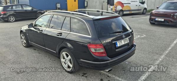Mercedes-Benz C-Class 2010 Tallina vietnē Melns Mercedes-Benz C-Class 2010 Tallina, ar dzinēja tilpumu 2.10 L un nobraukumu 420 tūkst. km par 4500 €, foto 9 vietnē AUTOMOTO.COM.LV