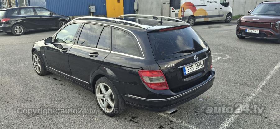 Melns Mercedes-Benz C-Class 2010 Tallina, ar dzinēja tilpumu 2.10 L un nobraukumu 420 tūkst. km par 4500 €, foto 9 vietnē AUTOMOTO.COM.LV