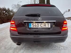 Melns Mercedes-Benz C-Class 2011 Veru, ar dzinēja tilpumu 2.10 L un nobraukumu 316 tūkst. km par 8300 €, foto 5 vietnē AUTOMOTO.COM.LV