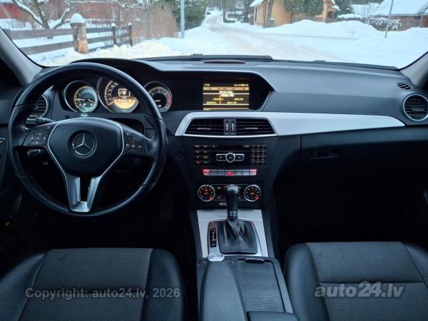 Black Mercedes-Benz C-Class 2011 in Voru, with an engine capacity of 2.10 L and mileage of 316 thousand km for 8300 €, photo 9 on AUTOMOTO.COM.LV