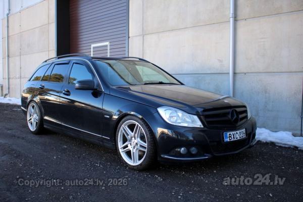 Black Mercedes-Benz C-Class 2011 in Tallinn, with an engine capacity of 2.14 L and mileage of 347 thousand km for 5900 €, photo 3 on AUTOMOTO.COM.LV