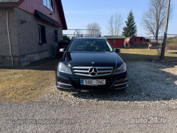 Black Mercedes-Benz C-Class 2011 in Tallinn, with an engine capacity of 2.10 L and mileage of 311 thousand km for 8000 €, photo 5 on AUTOMOTO.COM.LV