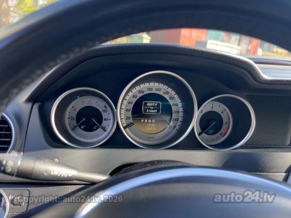 Melns Mercedes-Benz C-Class 2011 Tallina, ar dzinēja tilpumu 2.10 L un nobraukumu 311 tūkst. km par 8000 €, foto 11 vietnē AUTOMOTO.COM.LV