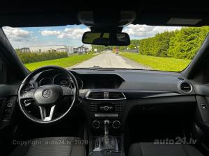 Melns Mercedes-Benz C-Class 2011 Tallina, ar dzinēja tilpumu 2.10 L un nobraukumu 352 tūkst. km par 6500 €, foto 8 vietnē AUTOMOTO.COM.LV