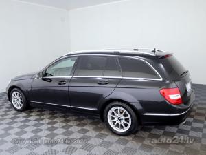 Black Mercedes-Benz C-Class 2011 in Tallinn, with an engine capacity of 2.10 L and mileage of 278 thousand km for 4799 €, photo 5 on AUTOMOTO.COM.LV