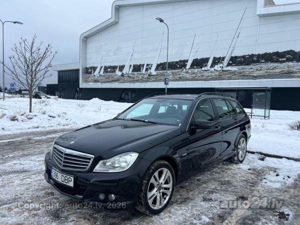 Black Mercedes-Benz C-Class 2012 in Tallinn, with an engine capacity of 2.10 L and mileage of 298 thousand km for 5000 €, photo 1 on AUTOMOTO.COM.LV