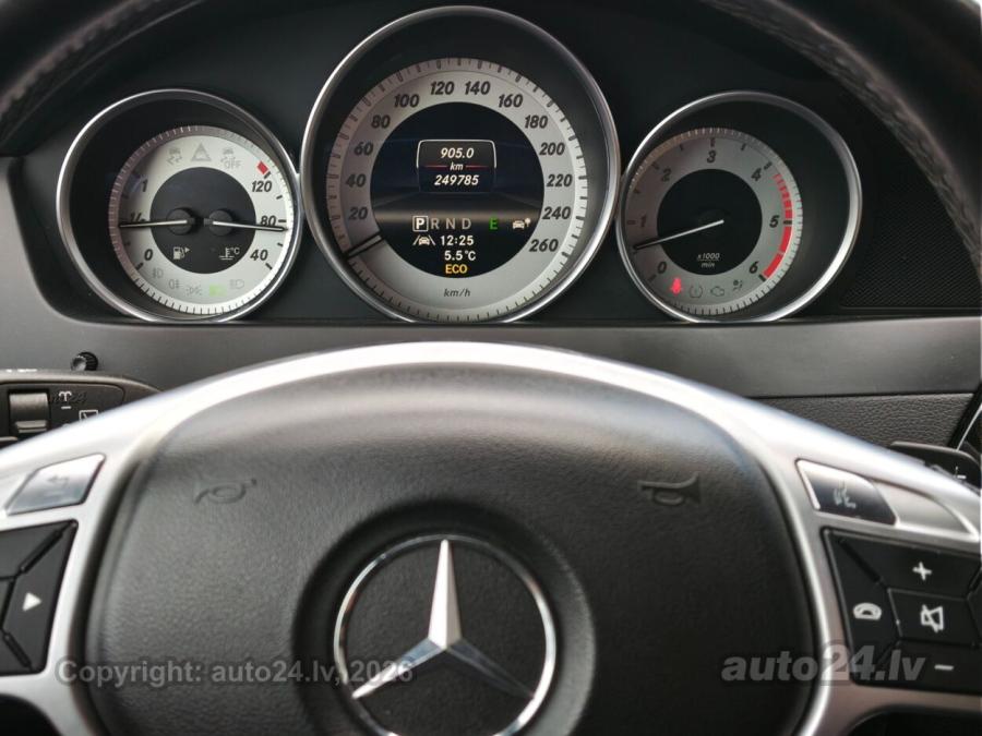 Black Mercedes-Benz C-Class 2012 in Tartu, with an engine capacity of 3.00 L and mileage of 250 thousand km for 9990 €, photo 12 on AUTOMOTO.COM.LV