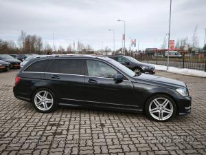 Black Mercedes-Benz C-Class 2012 in Tartu, with an engine capacity of 3.00 L and mileage of 250 thousand km for 9990 €, photo 14 on AUTOMOTO.COM.LV