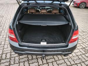 Black Mercedes-Benz C-Class 2012 in Tartu, with an engine capacity of 3.00 L and mileage of 250 thousand km for 9990 €, photo 16 on AUTOMOTO.COM.LV