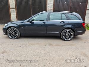 Melns Mercedes-Benz C-Class 2012 Tallina, ar dzinēja tilpumu 3.00 L un nobraukumu 334 tūkst. km par 9499 €, foto 5 vietnē AUTOMOTO.COM.LV