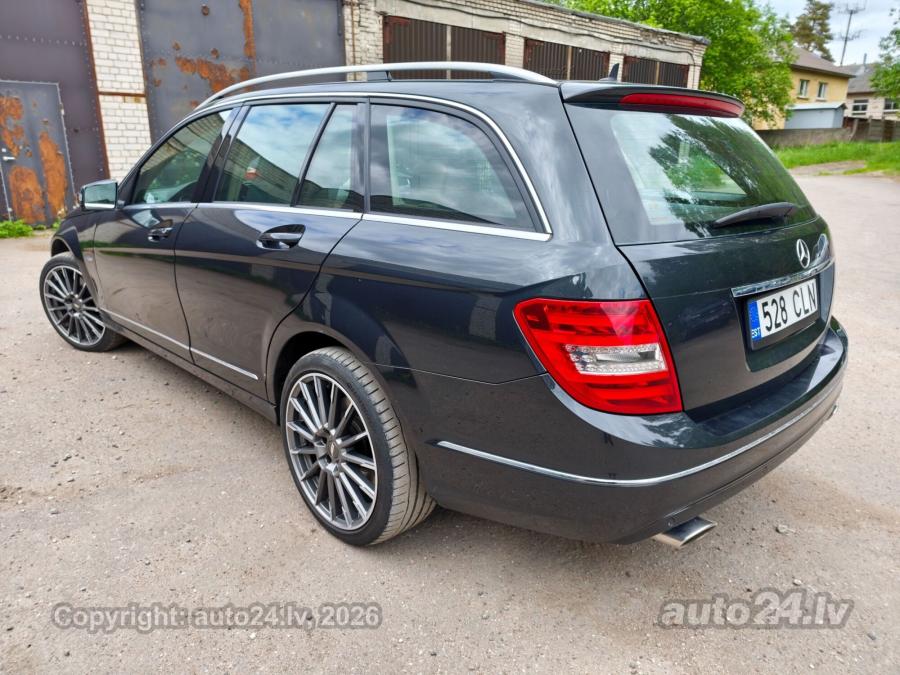 Melns Mercedes-Benz C-Class 2012 Tallina, ar dzinēja tilpumu 3.00 L un nobraukumu 334 tūkst. km par 9499 €, foto 6 vietnē AUTOMOTO.COM.LV