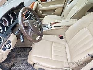 Melns Mercedes-Benz C-Class 2012 Tallina, ar dzinēja tilpumu 3.00 L un nobraukumu 334 tūkst. km par 9499 €, foto 12 vietnē AUTOMOTO.COM.LV
