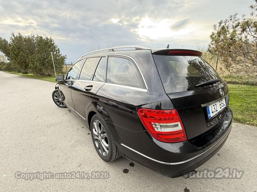 Black Mercedes-Benz C-Class 2012 in Tallinn, with an engine capacity of 2.10 L and mileage of 460 thousand km for 5900 €, photo 3 on AUTOMOTO.COM.LV