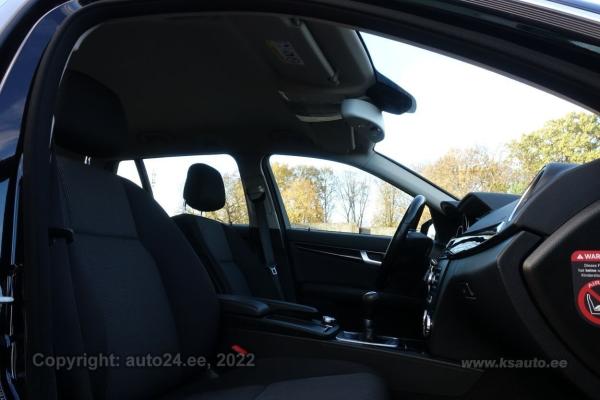 Melns Mercedes-Benz C-Class 2013 Tartu, ar dzinēja tilpumu 2.10 L un nobraukumu 327 tūkst. km par 8499 €, foto 11 vietnē AUTOMOTO.COM.LV
