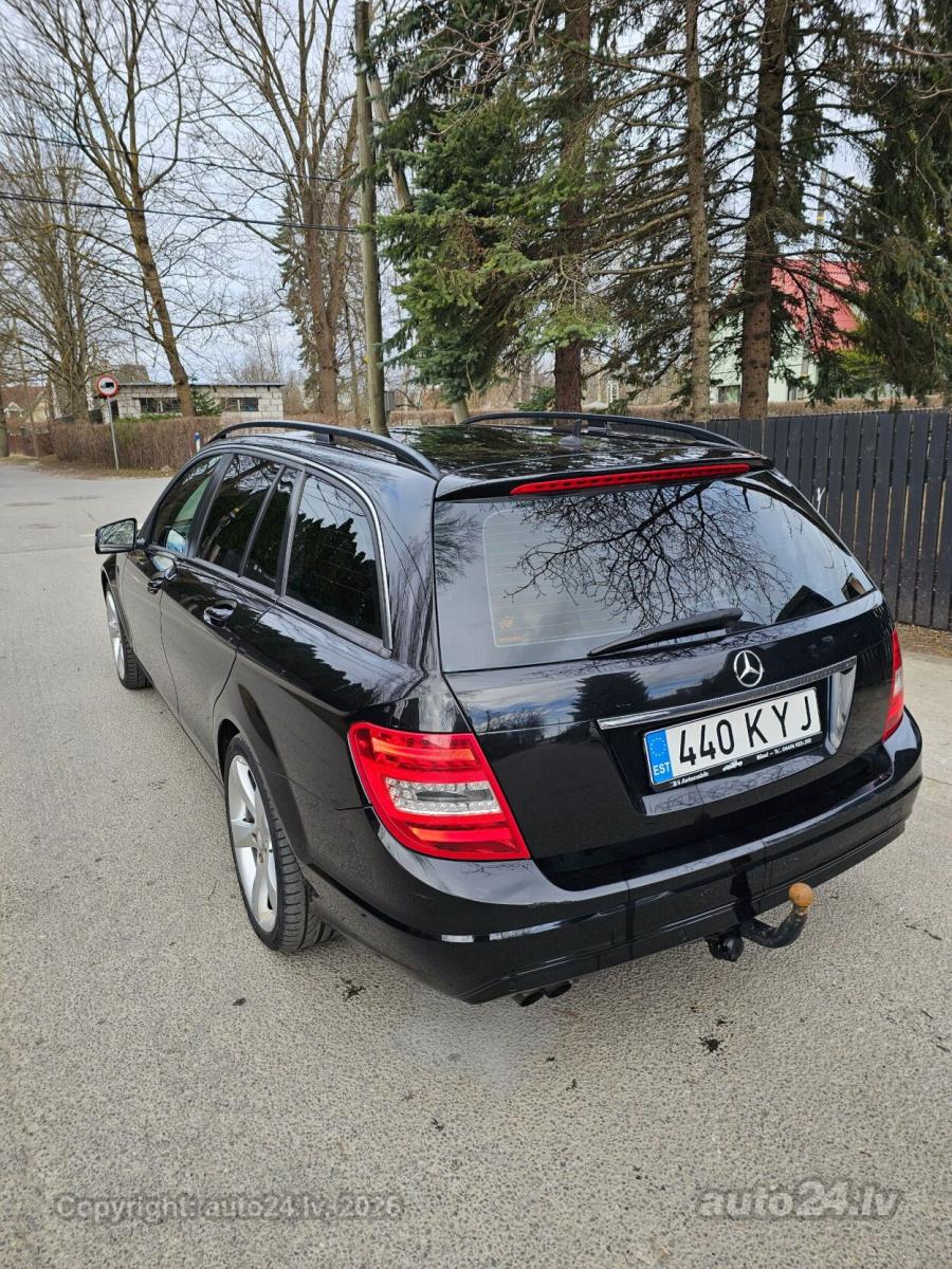 Melns Mercedes-Benz C-Class 2013 Tallina, ar dzinēja tilpumu 2.10 L un nobraukumu 379 tūkst. km par 9000 €, foto 2 vietnē AUTOMOTO.COM.LV