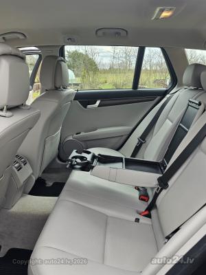 Black Mercedes-Benz C-Class 2013 in Tallinn, with an engine capacity of 2.10 L and mileage of 190 thousand km for 7000 €, photo 15 on AUTOMOTO.COM.LV