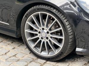 Melns Mercedes-Benz C-Class 2013 Tartu, ar dzinēja tilpumu 2.10 L un nobraukumu 308 tūkst. km par 7990 €, foto 12 vietnē AUTOMOTO.COM.LV