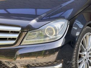Melns Mercedes-Benz C-Class 2013 Tartu, ar dzinēja tilpumu 2.10 L un nobraukumu 308 tūkst. km par 7990 €, foto 13 vietnē AUTOMOTO.COM.LV