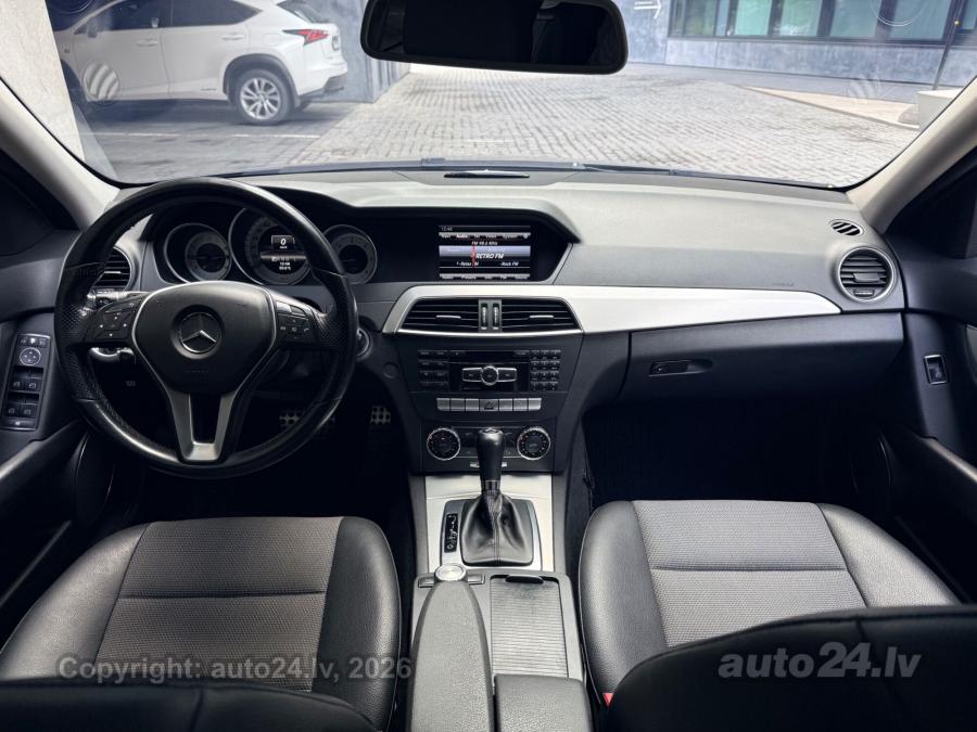 Melns Mercedes-Benz C-Class 2013 Tartu, ar dzinēja tilpumu 2.10 L un nobraukumu 308 tūkst. km par 7990 €, foto 15 vietnē AUTOMOTO.COM.LV