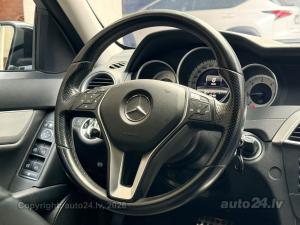 Melns Mercedes-Benz C-Class 2013 Tartu, ar dzinēja tilpumu 2.10 L un nobraukumu 308 tūkst. km par 7990 €, foto 16 vietnē AUTOMOTO.COM.LV
